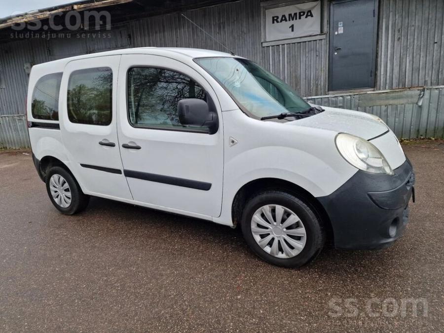 Balts Renault Kangoo 2009 Rīga, ar dzinēja tilpumu 1.50 L un nobraukumu 249 tūkst. km par 2570 €, foto 1 vietnē AUTOMOTO.COM.LV