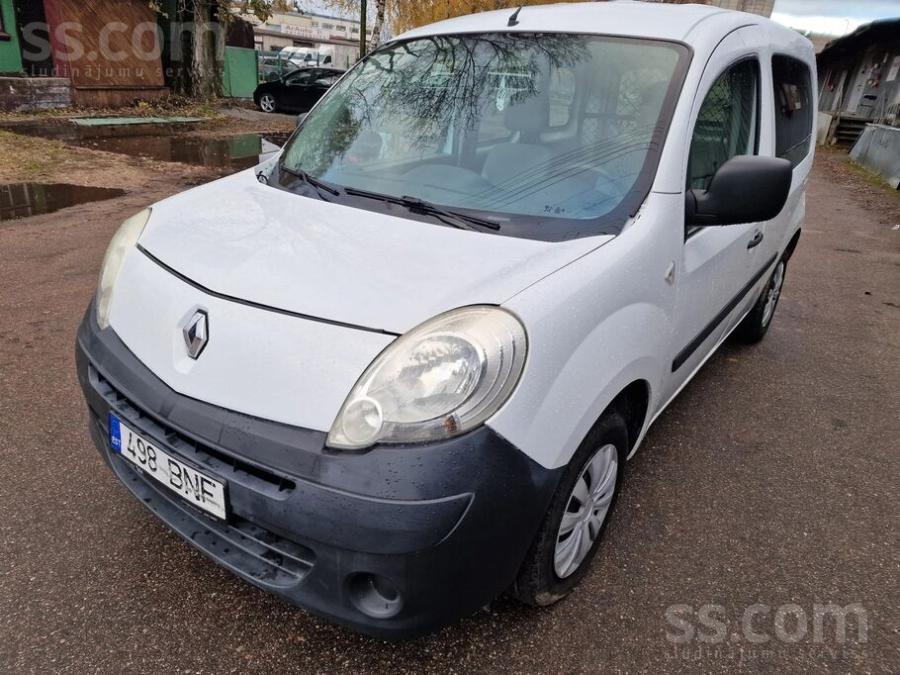 Balts Renault Kangoo 2009 Rīga, ar dzinēja tilpumu 1.50 L un nobraukumu 249 tūkst. km par 2570 €, foto 4 vietnē AUTOMOTO.COM.LV