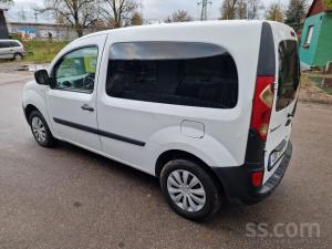 Balts Renault Kangoo 2009 Rīga, ar dzinēja tilpumu 1.50 L un nobraukumu 249 tūkst. km par 2570 €, foto 6 vietnē AUTOMOTO.COM.LV