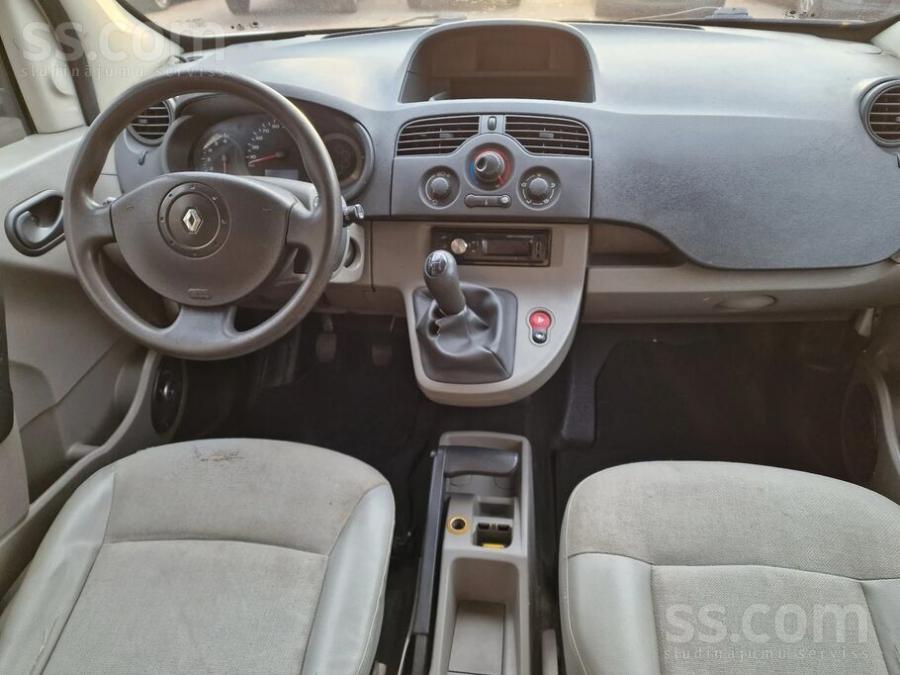 Balts Renault Kangoo 2009 Rīga, ar dzinēja tilpumu 1.50 L un nobraukumu 249 tūkst. km par 2570 €, foto 16 vietnē AUTOMOTO.COM.LV