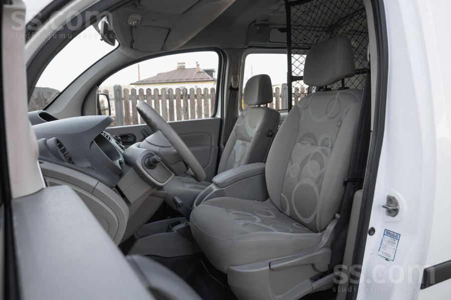 Balts Renault Kangoo 2010 Jelgava, ar dzinēja tilpumu 1.50 L un nobraukumu 362 tūkst. km par 3750 €, foto 8 vietnē AUTOMOTO.COM.LV