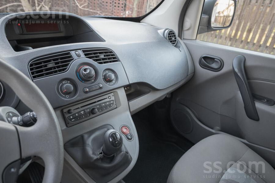 Balts Renault Kangoo 2010 Jelgava, ar dzinēja tilpumu 1.50 L un nobraukumu 362 tūkst. km par 3750 €, foto 10 vietnē AUTOMOTO.COM.LV
