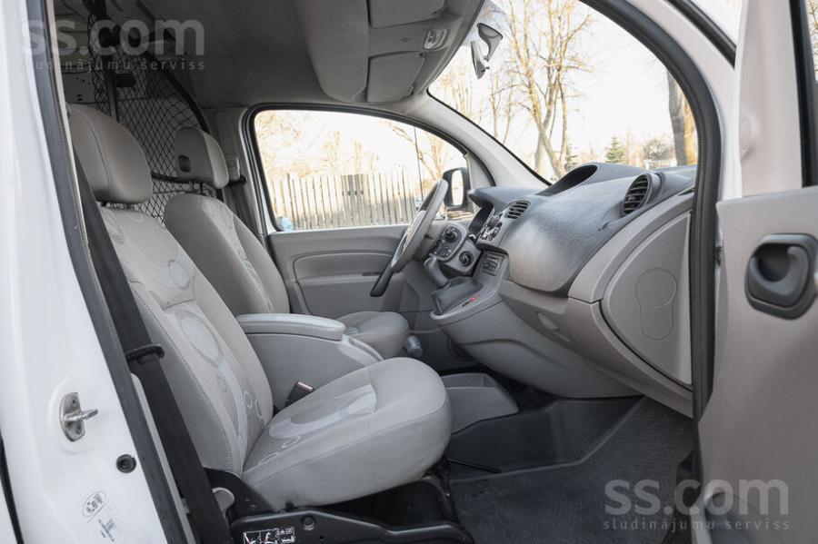 Balts Renault Kangoo 2010 Jelgava, ar dzinēja tilpumu 1.50 L un nobraukumu 362 tūkst. km par 3750 €, foto 12 vietnē AUTOMOTO.COM.LV