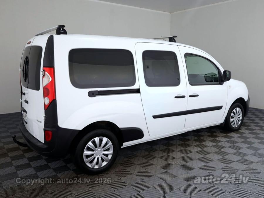 White Renault Kangoo 2011 in Tallinn, with an engine capacity of 1.50 L and mileage of 169 thousand km for 2499 €, photo 4 on AUTOMOTO.COM.LV