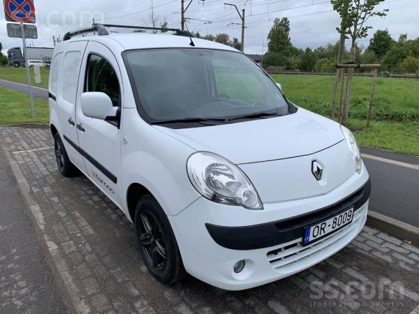 Renault Kangoo 2011 in Riga on AUTOMOTO.COM.LV White Renault Kangoo 2011 in Riga, with an engine capacity of 1.50 L and mileage of 207 thousand km for 2700 €, photo 1 on AUTOMOTO.COM.LV