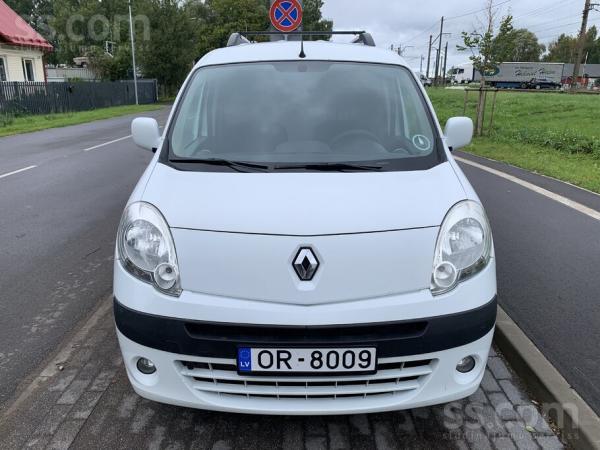 Renault Kangoo 2011 in Riga on AUTOMOTO.COM.LV White Renault Kangoo 2011 in Riga, with an engine capacity of 1.50 L and mileage of 207 thousand km for 2700 €, photo 3 on AUTOMOTO.COM.LV