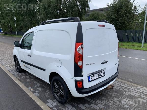 Renault Kangoo 2011 in Riga on AUTOMOTO.COM.LV White Renault Kangoo 2011 in Riga, with an engine capacity of 1.50 L and mileage of 207 thousand km for 2700 €, photo 7 on AUTOMOTO.COM.LV