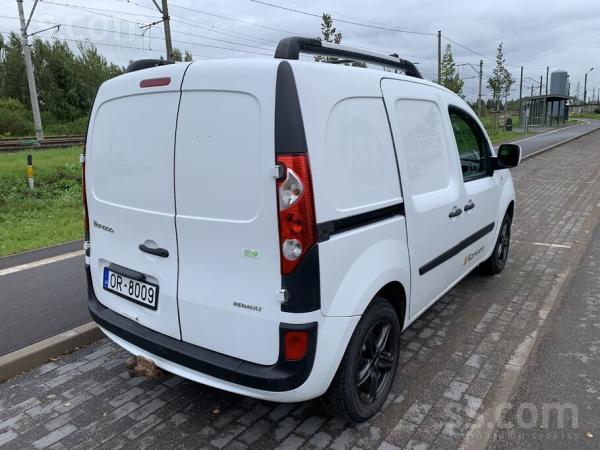 Renault Kangoo 2011 in Riga on AUTOMOTO.COM.LV White Renault Kangoo 2011 in Riga, with an engine capacity of 1.50 L and mileage of 207 thousand km for 2700 €, photo 8 on AUTOMOTO.COM.LV