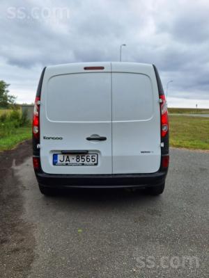 Balts Renault Kangoo 2012 Rīga, ar dzinēja tilpumu 1.60 L un nobraukumu 460 tūkst. km par 1500 €, foto 3 vietnē AUTOMOTO.COM.LV