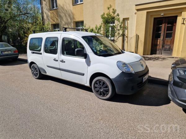 Balts Renault Kangoo 2012 Rīga, ar dzinēja tilpumu 1.50 L un nobraukumu 141 tūkst. km par 4500 €, foto 1 vietnē AUTOMOTO.COM.LV