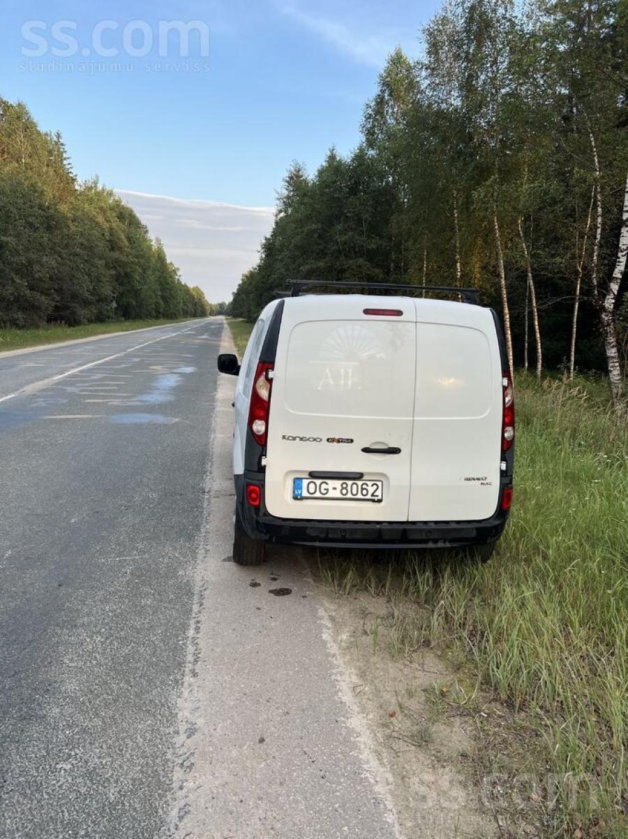 Balts Renault Kangoo 2012 Aizkraukle, ar dzinēja tilpumu 1.50 L un nobraukumu 154 tūkst. km par 3200 €, foto 5 vietnē AUTOMOTO.COM.LV