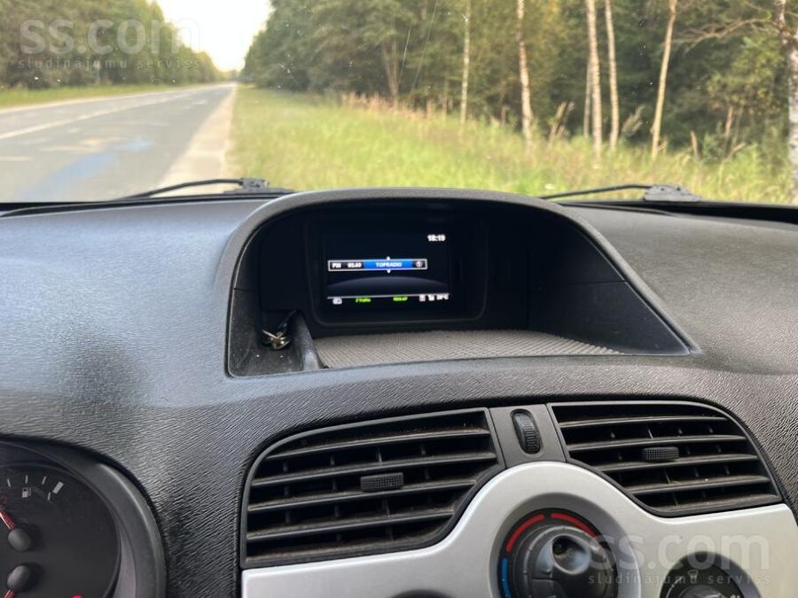 Balts Renault Kangoo 2012 Aizkraukle, ar dzinēja tilpumu 1.50 L un nobraukumu 154 tūkst. km par 3200 €, foto 6 vietnē AUTOMOTO.COM.LV