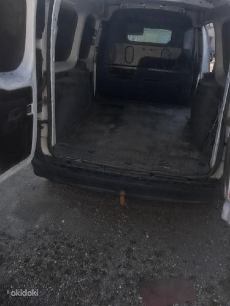 Balts Renault Kangoo 2013 Narva, ar dzinēja tilpumu 1.50 L un nobraukumu 217 tūkst. km par 2900 €, foto 6 vietnē AUTOMOTO.COM.LV