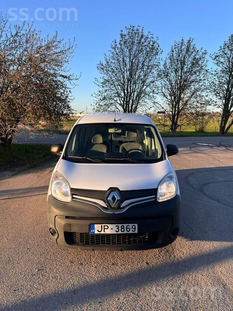 White Renault Kangoo 2013 in Riga, with an engine capacity of 1.50 L and mileage of 259 thousand km for 3300 €, photo 3 on AUTOMOTO.COM.LV