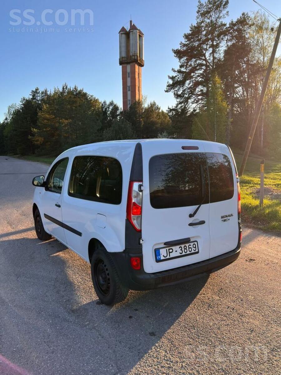 White Renault Kangoo 2013 in Riga, with an engine capacity of 1.50 L and mileage of 259 thousand km for 3300 €, photo 5 on AUTOMOTO.COM.LV