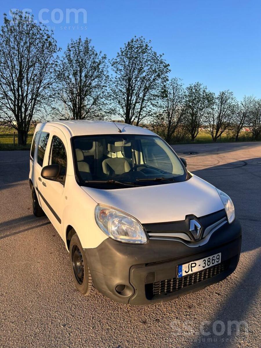 White Renault Kangoo 2013 in Riga, with an engine capacity of 1.50 L and mileage of 259 thousand km for 3300 €, photo 6 on AUTOMOTO.COM.LV