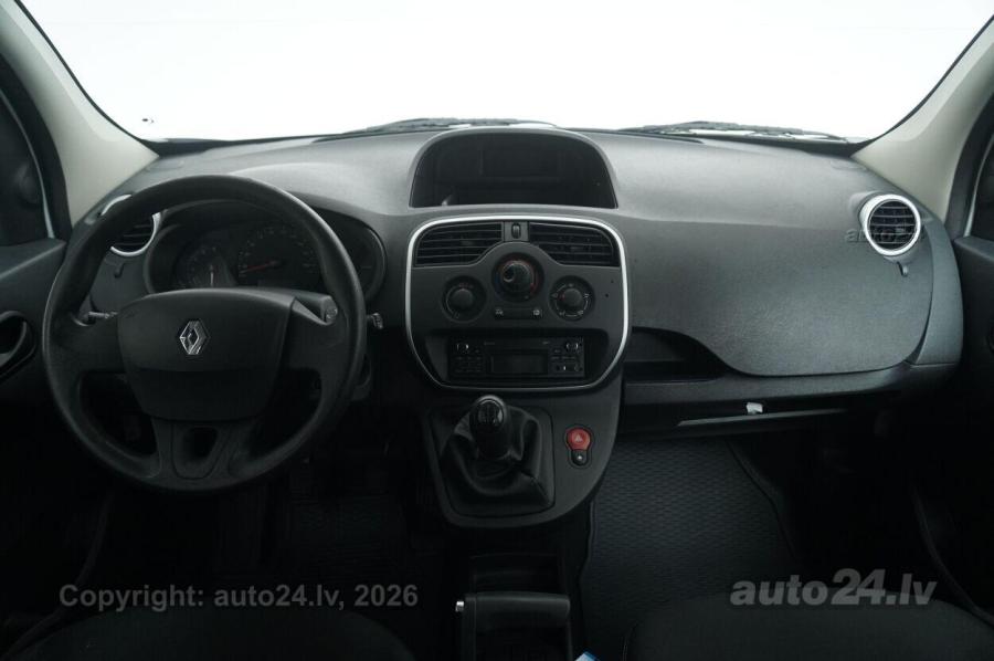 Balts Renault Kangoo 2015 Tallina, ar dzinēja tilpumu 1.50 L un nobraukumu 270 tūkst. km par 4990 €, foto 8 vietnē AUTOMOTO.COM.LV