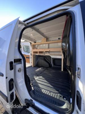 White Renault Kangoo 2015 in Parnu, with an engine capacity of 1.50 L and mileage of 329 thousand km for 3300 €, photo 7 on AUTOMOTO.COM.LV
