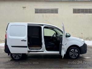 White Renault Kangoo 2018 in Tallinn, with an engine capacity of 1.50 L and mileage of 208 thousand km for 5350 €, photo 7 on AUTOMOTO.COM.LV
