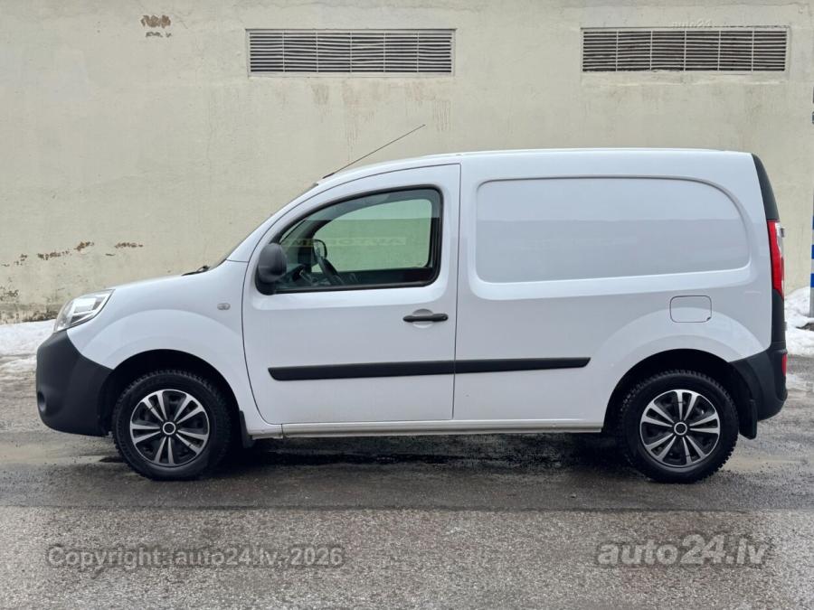 White Renault Kangoo 2018 in Tallinn, with an engine capacity of 1.50 L and mileage of 208 thousand km for 5350 €, photo 9 on AUTOMOTO.COM.LV
