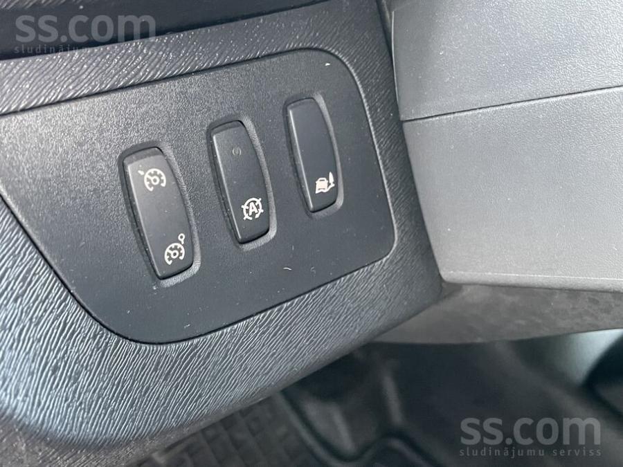 White Renault Kangoo 2018 in Riga, with an engine capacity of 1.50 L and mileage of 0 thousand km for 6500 €, photo 19 on AUTOMOTO.COM.LV