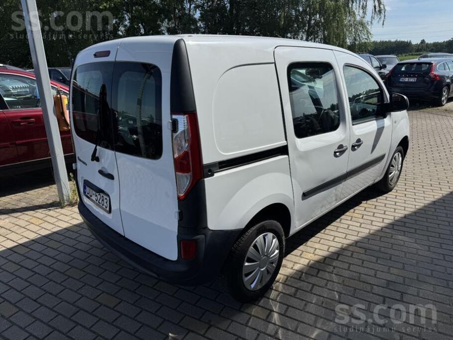 Balts Renault Kangoo 2019 Talsi, ar dzinēja tilpumu 1.50 L un nobraukumu 250 tūkst. km par 5200 €, foto 5 vietnē AUTOMOTO.COM.LV