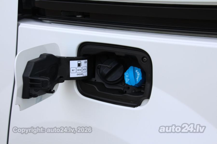 White Renault Kangoo 2019 in Tallinn, with an engine capacity of 1.50 L and mileage of 7 thousand km for 9000 €, photo 11 on AUTOMOTO.COM.LV