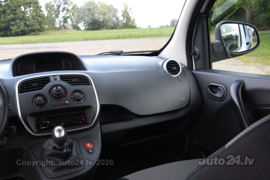 White Renault Kangoo 2019 in Tallinn, with an engine capacity of 1.50 L and mileage of 7 thousand km for 9000 €, photo 15 on AUTOMOTO.COM.LV