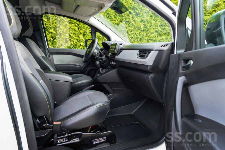 Balts Renault Kangoo 2022 Rīga, ar dzinēja tilpumu 1.50 L un nobraukumu 110 tūkst. km par 11500 €, foto 15 vietnē AUTOMOTO.COM.LV