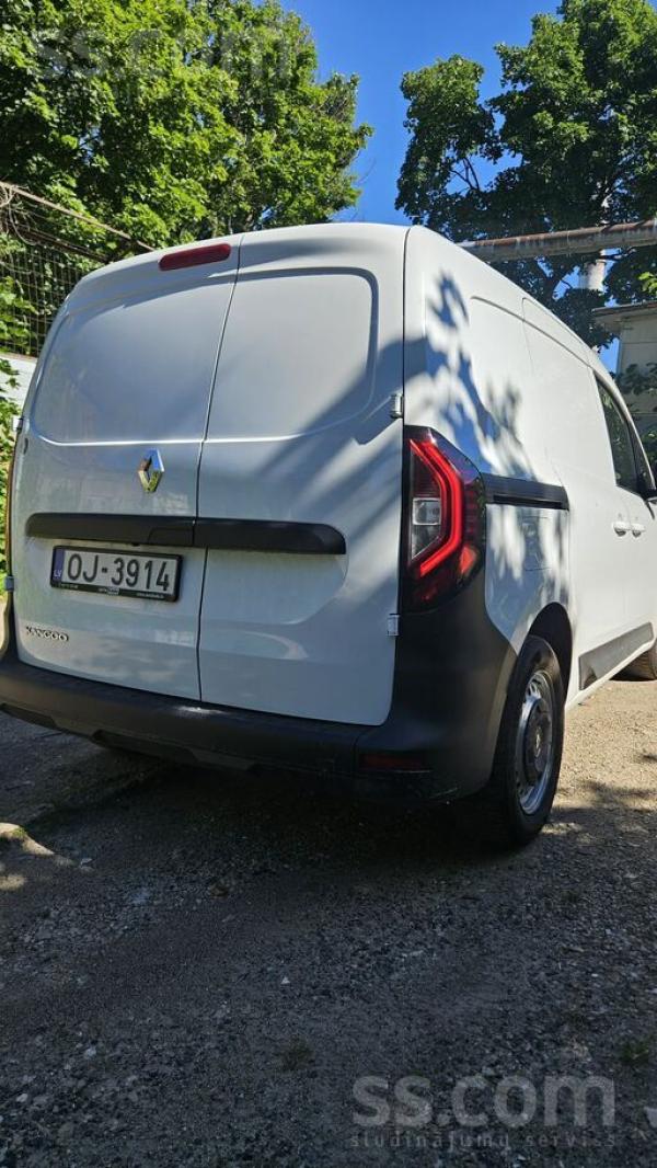Balts Renault Kangoo 2023 Rīga, ar dzinēja tilpumu 1.50 L un nobraukumu 62 tūkst. km par 12600 €, foto 4 vietnē AUTOMOTO.COM.LV