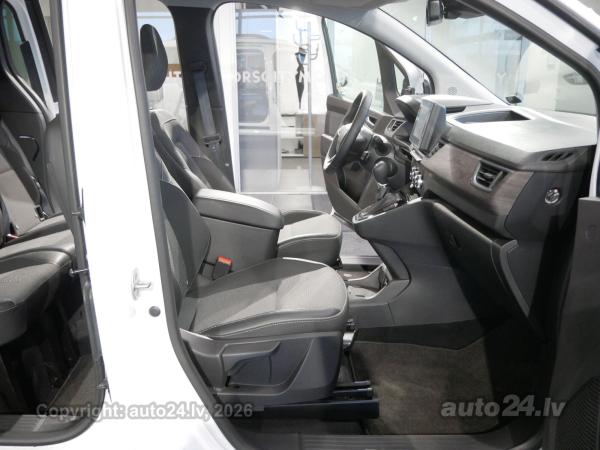 Balts Renault Kangoo 2026 Tallina, ar dzinēja tilpumu 1.50 L un nobraukumu 13 tūkst. km par 32990 €, foto 9 vietnē AUTOMOTO.COM.LV