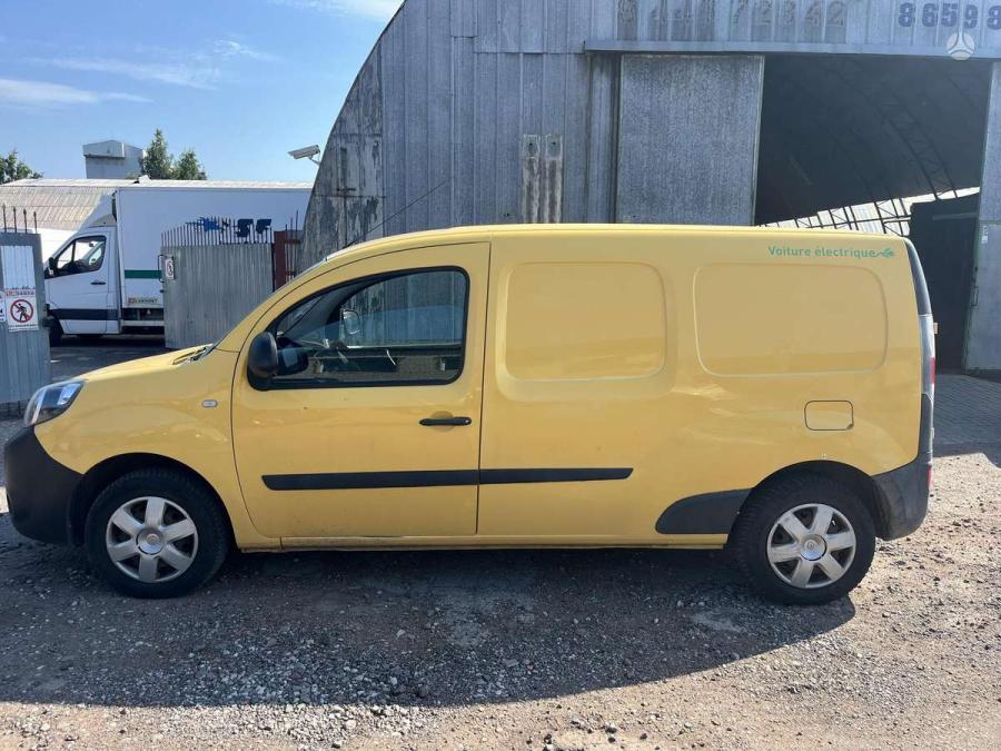 Yellow Renault Kangoo 2016 in Taurage, with an engine capacity of 0.00 L and mileage of 110 thousand km for 3800 €, photo 5 on AUTOMOTO.COM.LV