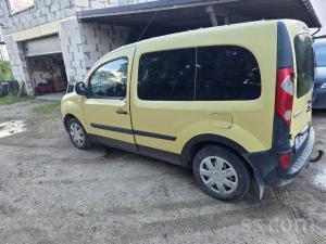 Dzeltens Renault Kangoo 2011 Ogre, ar dzinēja tilpumu 1.50 L un nobraukumu 293 tūkst. km par 1900 €, foto 5 vietnē AUTOMOTO.COM.LV