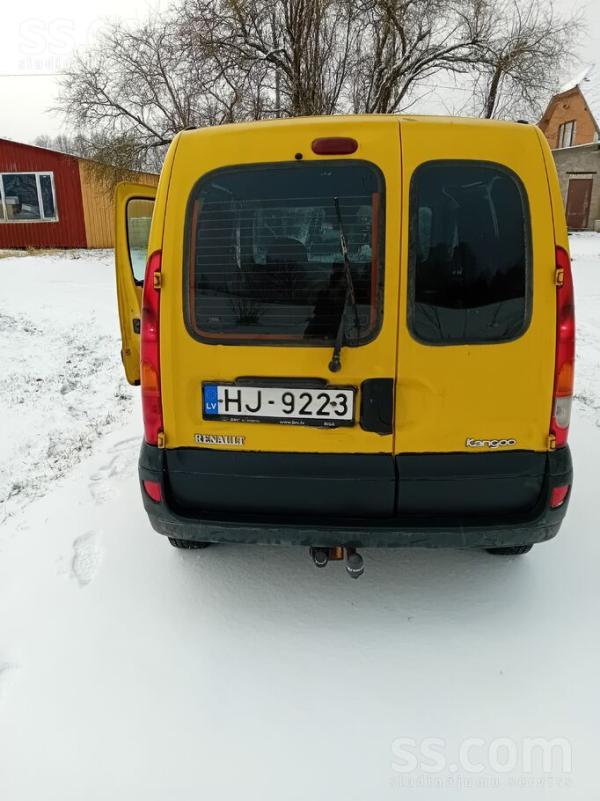 Yellow Renault Kangoo 2008 in Riga, with an engine capacity of 1.50 L and mileage of 340 thousand km for 1000 €, photo 5 on AUTOMOTO.COM.LV