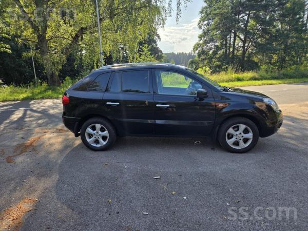 Black Renault Koleos 2008 in Daugavpils, with an engine capacity of 2.00 L and mileage of 0 thousand km for 3890 €, photo 9 on AUTOMOTO.COM.LV
