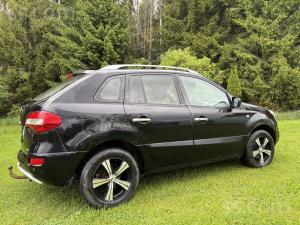 Black Renault Koleos 2008 in Riga, with an engine capacity of 2.50 L and mileage of 350 thousand km for 1900 €, photo 7 on AUTOMOTO.COM.LV