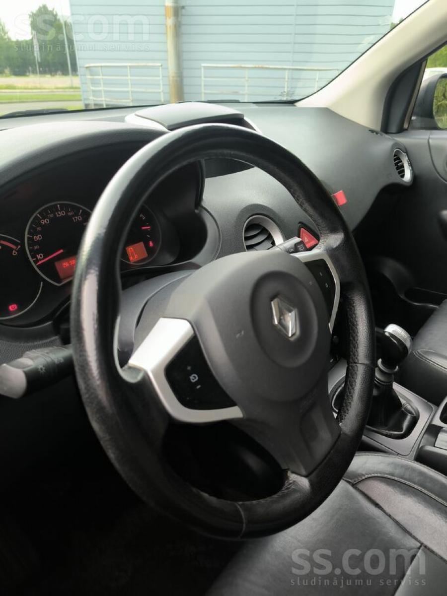 Melns Renault Koleos 2008 Rīga, ar dzinēja tilpumu 2.00 L un nobraukumu 257 tūkst. km par 3200 €, foto 18 vietnē AUTOMOTO.COM.LV