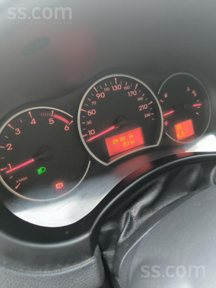 Melns Renault Koleos 2008 Rīga, ar dzinēja tilpumu 2.00 L un nobraukumu 257 tūkst. km par 3200 €, foto 19 vietnē AUTOMOTO.COM.LV