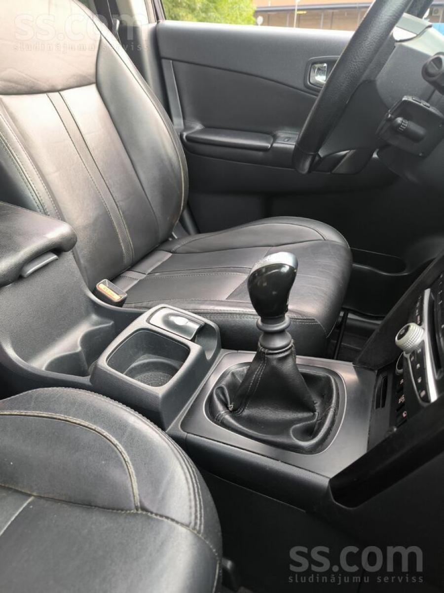 Melns Renault Koleos 2008 Rīga, ar dzinēja tilpumu 2.00 L un nobraukumu 257 tūkst. km par 3200 €, foto 22 vietnē AUTOMOTO.COM.LV