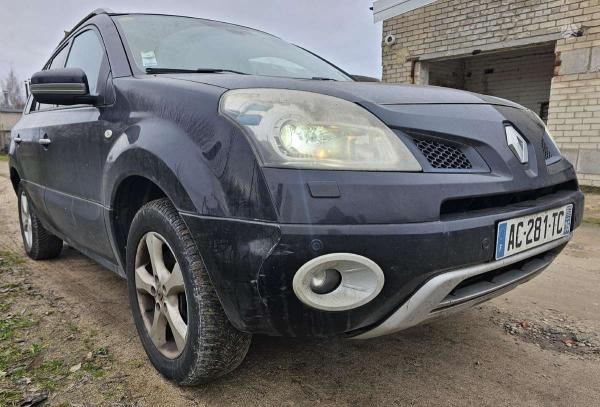 Black Renault Koleos 2009 in Kaunas, with an engine capacity of 2.00 L and mileage of 365 thousand km for 2999 €, photo 2 on AUTOMOTO.COM.LV