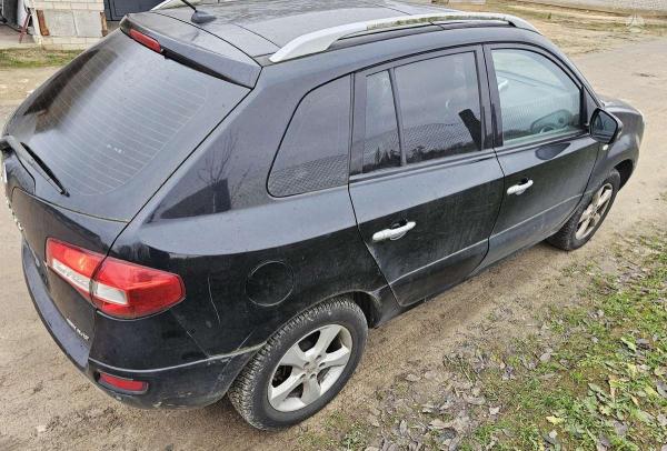 Black Renault Koleos 2009 in Kaunas, with an engine capacity of 2.00 L and mileage of 365 thousand km for 2999 €, photo 7 on AUTOMOTO.COM.LV