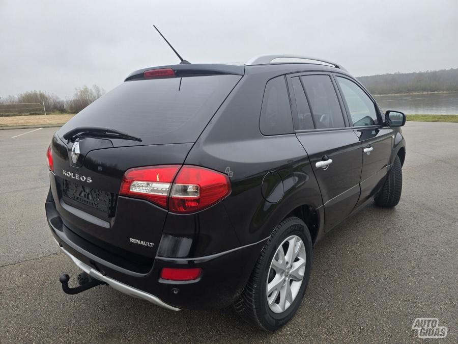 Black Renault Koleos 2009 in Jurbarkas, with an engine capacity of 2.00 L and mileage of 310 thousand km for 3100 €, photo 4 on AUTOMOTO.COM.LV