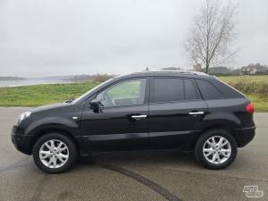 Black Renault Koleos 2009 in Jurbarkas, with an engine capacity of 2.00 L and mileage of 310 thousand km for 3100 €, photo 6 on AUTOMOTO.COM.LV