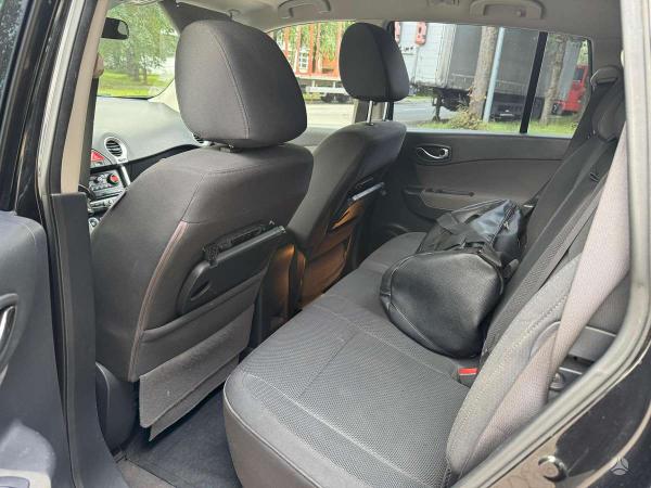Renault Koleos 2009 Viļņa vietnē Melns Renault Koleos 2009 Viļņa, ar dzinēja tilpumu 2.00 L un nobraukumu 185 tūkst. km par 2750 €, foto 8 vietnē AUTOMOTO.COM.LV