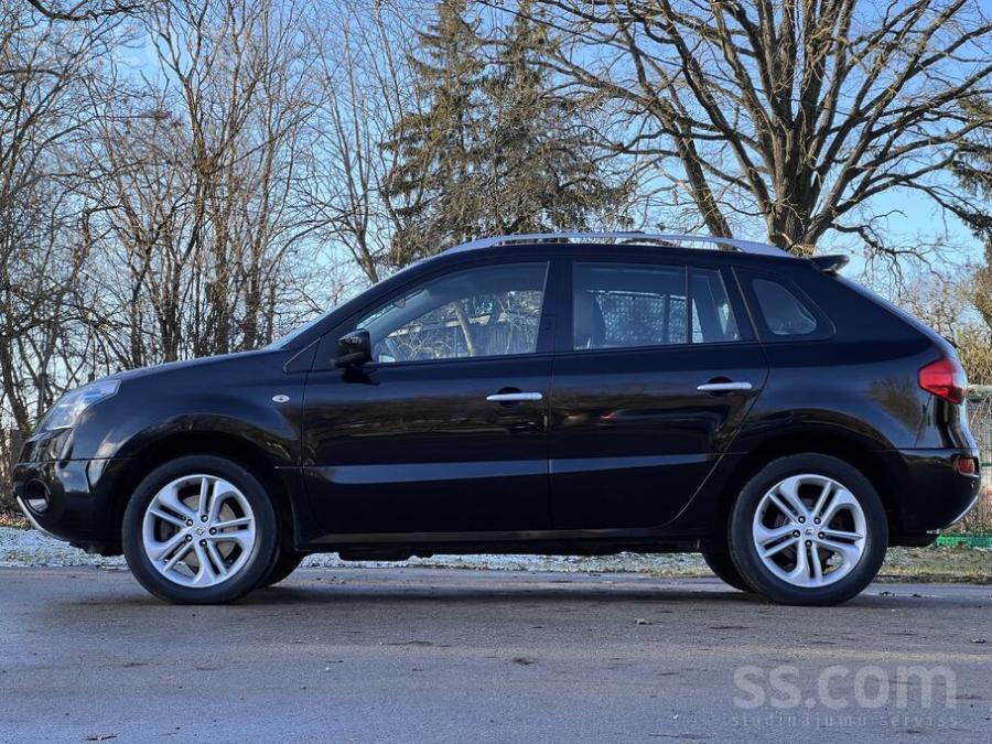 Black Renault Koleos 2010 in Jelgava, with an engine capacity of 2.00 L and mileage of 222 thousand km for 5150 €, photo 5 on AUTOMOTO.COM.LV