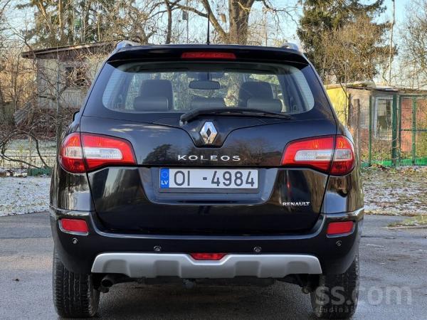Black Renault Koleos 2010 in Jelgava, with an engine capacity of 2.00 L and mileage of 222 thousand km for 5150 €, photo 7 on AUTOMOTO.COM.LV