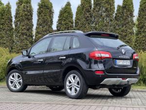 Black Renault Koleos 2011 in Jelgava, with an engine capacity of 2.00 L and mileage of 221 thousand km for 4999 €, photo 3 on AUTOMOTO.COM.LV