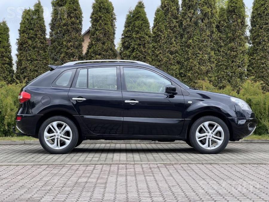 Black Renault Koleos 2011 in Jelgava, with an engine capacity of 2.00 L and mileage of 221 thousand km for 4999 €, photo 6 on AUTOMOTO.COM.LV