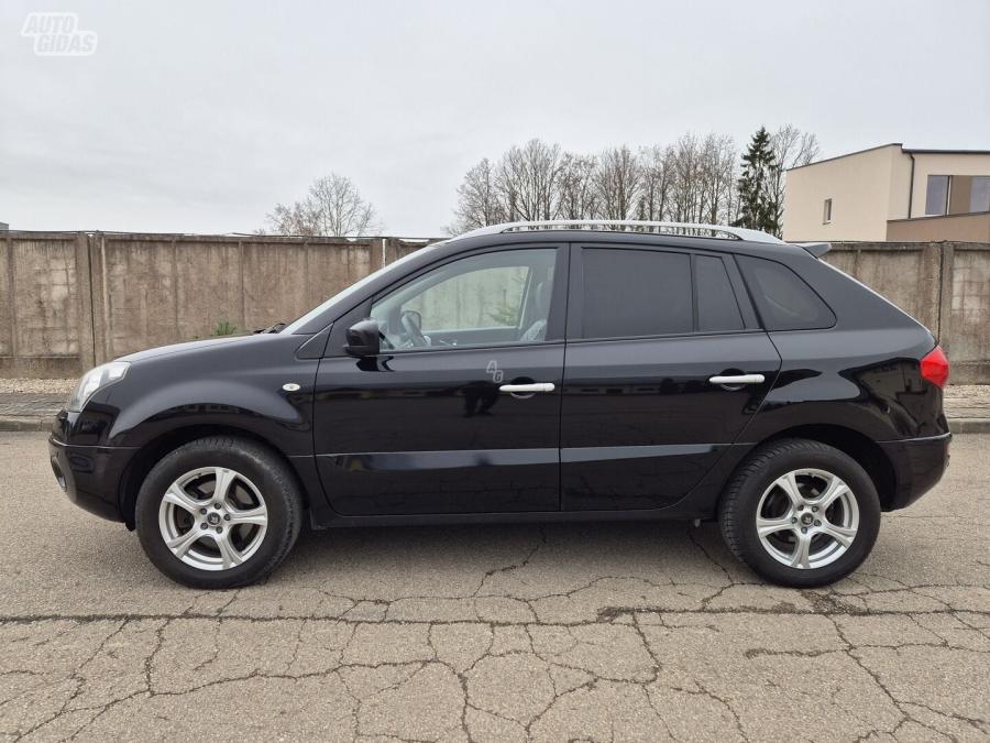 Black Renault Koleos 2011 in Mazeikiai, with an engine capacity of 2.00 L and mileage of 288 thousand km for 4350 €, photo 2 on AUTOMOTO.COM.LV