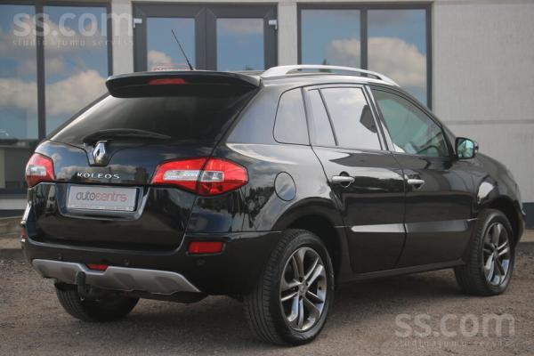 Renault Koleos 2011 Tukums vietnÄ Melns Renault Koleos 2011 Tukums, ar dzinÄja tilpumu 2.00 L un nobraukumu 165 tÅ«kst. km par 6390 ā¬, foto 5 vietnÄ AUTOMOTO.COM.LV